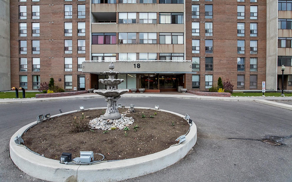 Bruce Towers, 18 Knightsbridge Road Brampton, ON | REW