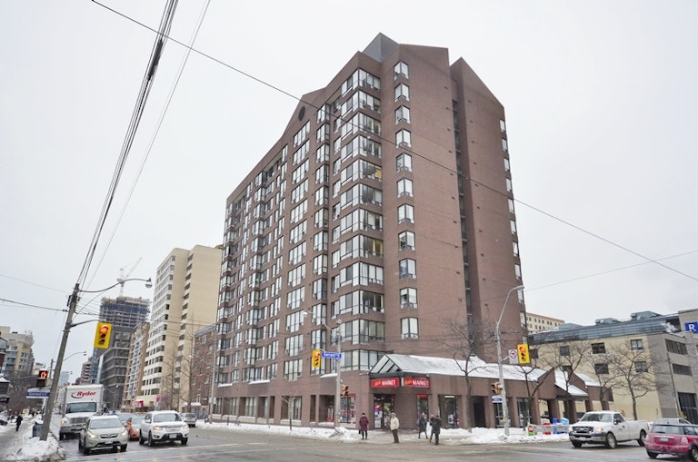 117 Gerrard Street East, 117 Gerrard Street East Toronto, ON | REW