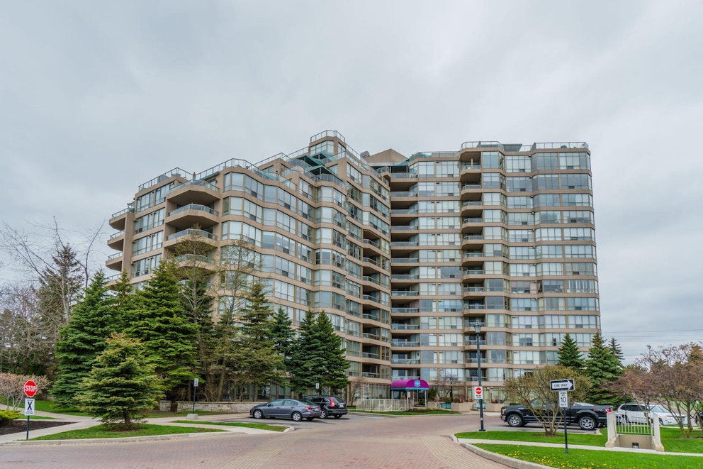 Gates of Guildwood 2, 10 Guildwood Parkway Toronto, ON | REW