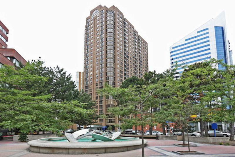 Residences of Madison Centre, 100 Upper Madison Avenue Toronto, ON | REW